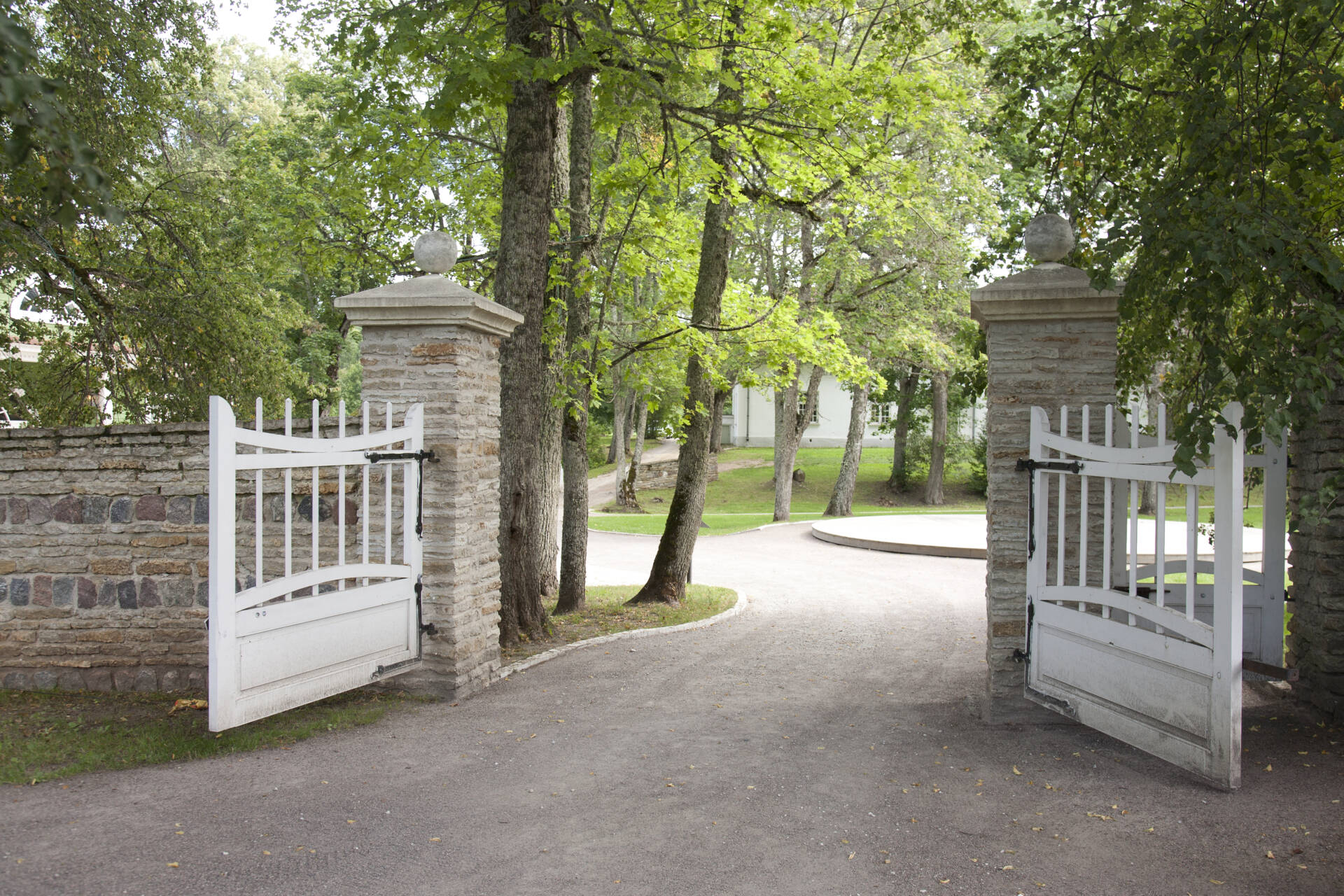 Accoya Wood Gates | Durable, Eco-Friendly & Long Lasting
