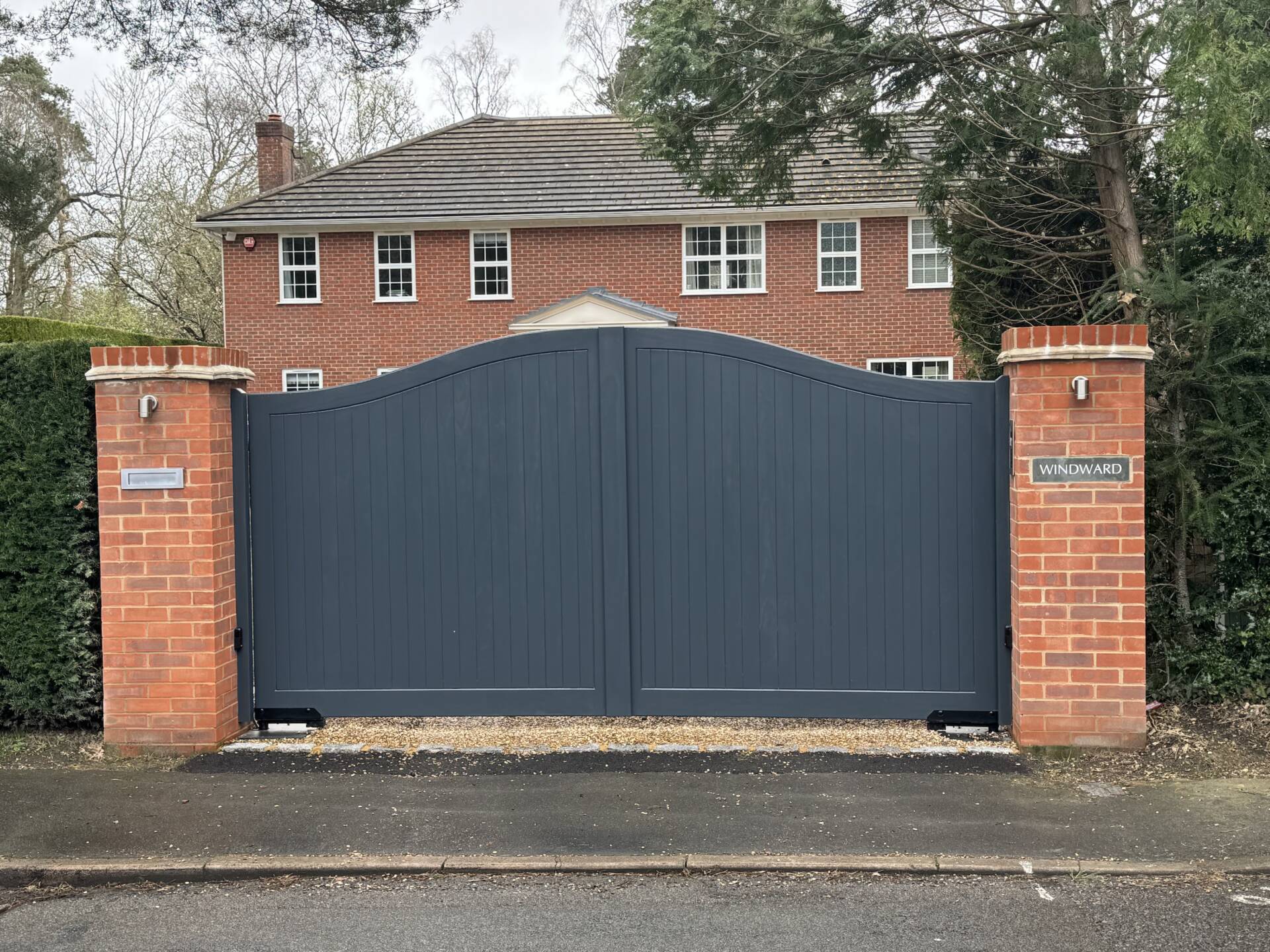 Safety and Security Features Every Electric Gate Should Have